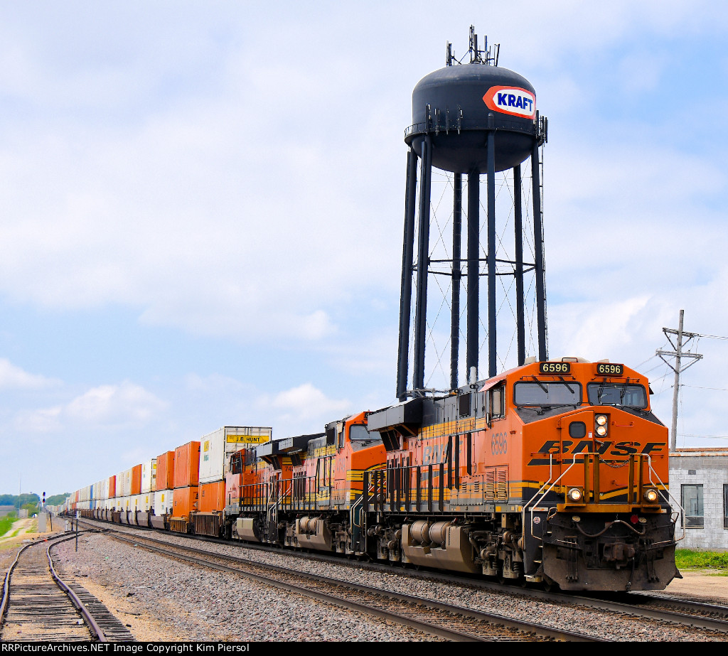 BNSF 6596
